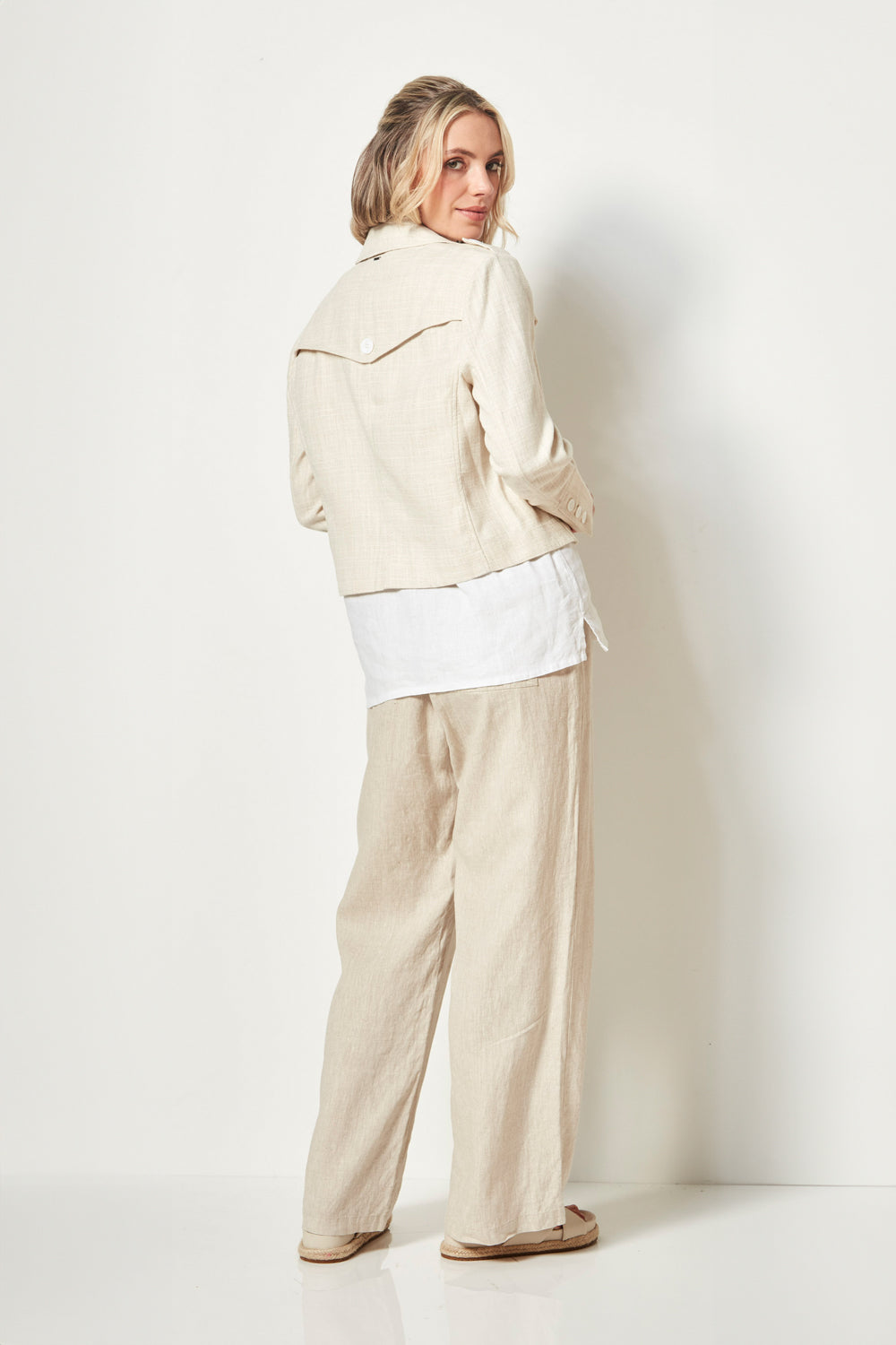 Reveal Jacket - Sand – VERGE